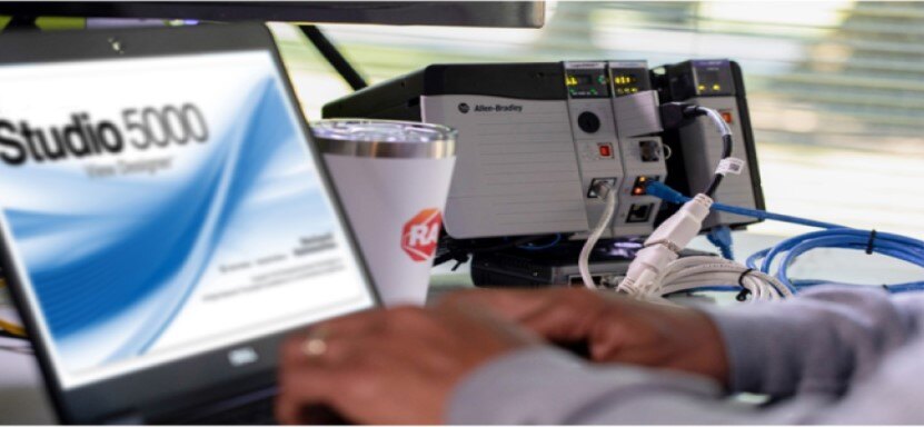 ¿Qué es un PLC? ¿Cómo funciona? Guía fácil